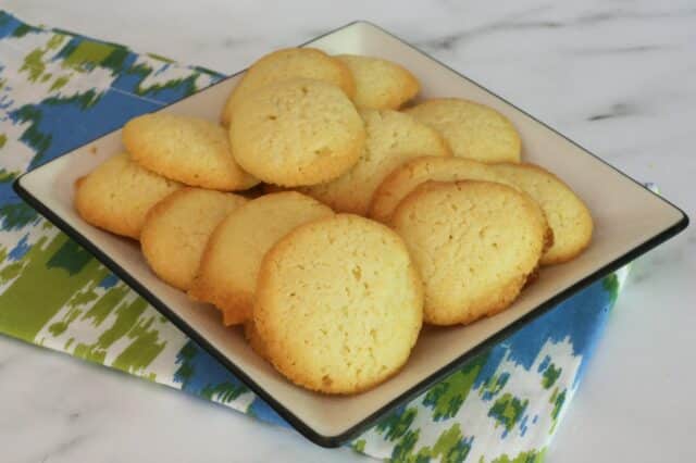 Brown Edge Cookies - Classic Recipes
