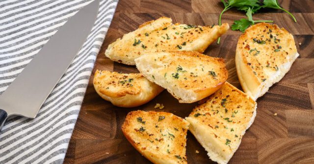 Garlic Bread - Classic Recipes