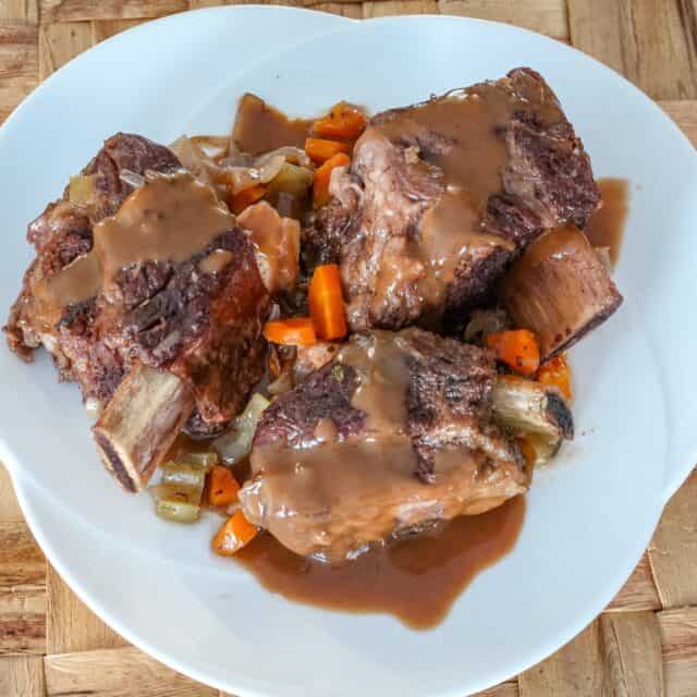 Slow Cooker Braised Short Ribs - Classic Recipes